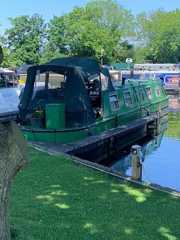 For Sale: 42ft Cruiser Stern Narrowboat. Built by Unknown Builder in ...