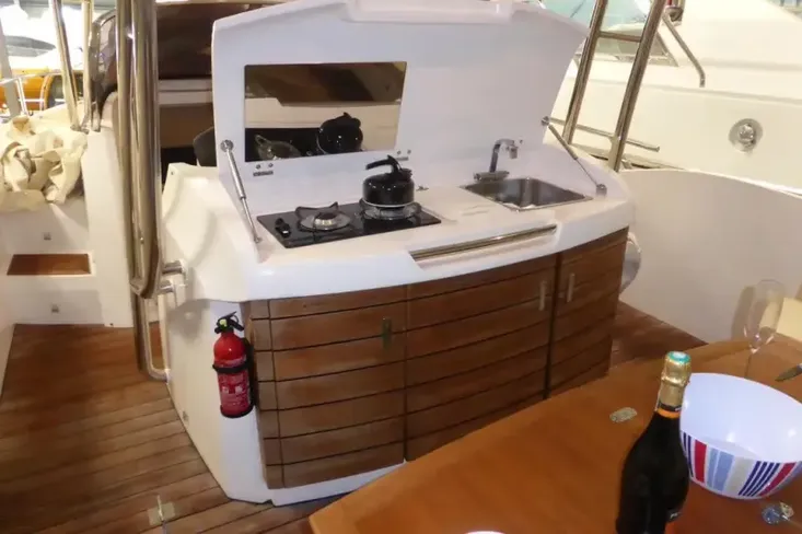 Sessa Marine Key Largo 34 for sale Spain, Sessa Marine boats for sale ...