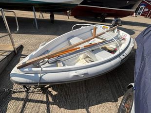 Boats for sale UK, used boats, new boat sales, free photo ads - Apollo Duck