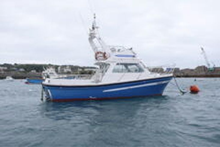 Lochin L333 HP for sale UK, Lochin boats for sale, Lochin used boat ...