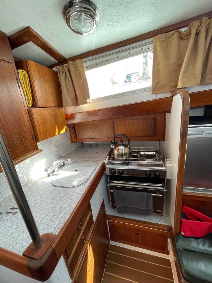 Nicholson 38 for sale UK, Nicholson boats for sale, Nicholson used boat ...