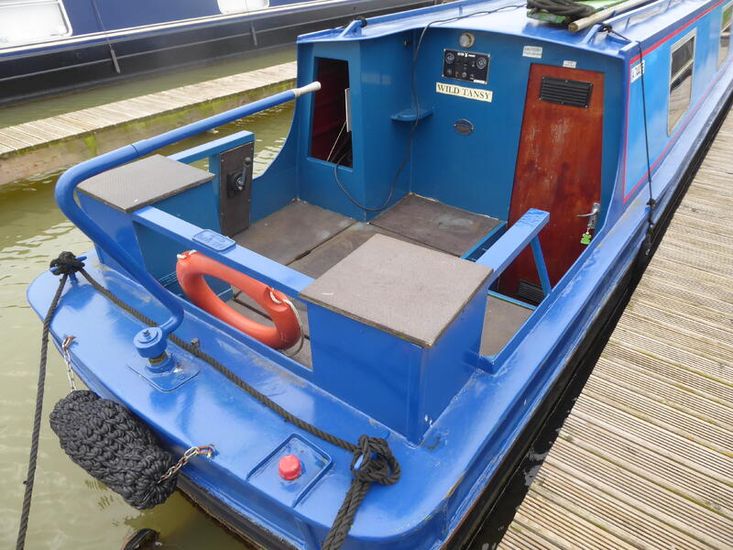 Calcutt Boats 50 Cruiser Stern for sale UK, Calcutt Boats boats for ...